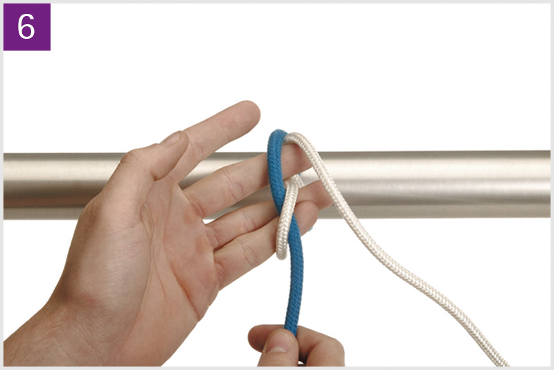 Square Knot (One-hand technique)